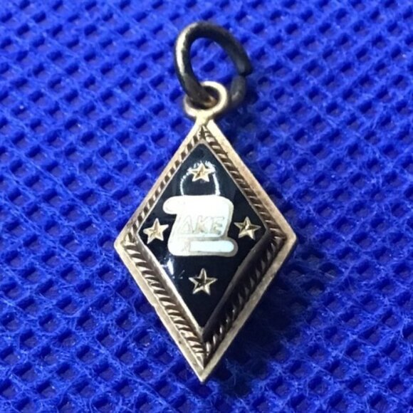 Jewelry | Antique Delta Kappa Epsilon Badge 1k Gold Dke Deke Greek ...